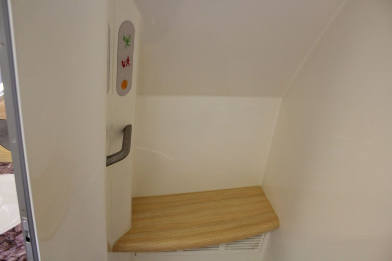 Emirates Airbus A380 First Class 'Shower Spa' - FIRSTCLASS.flights - Blog